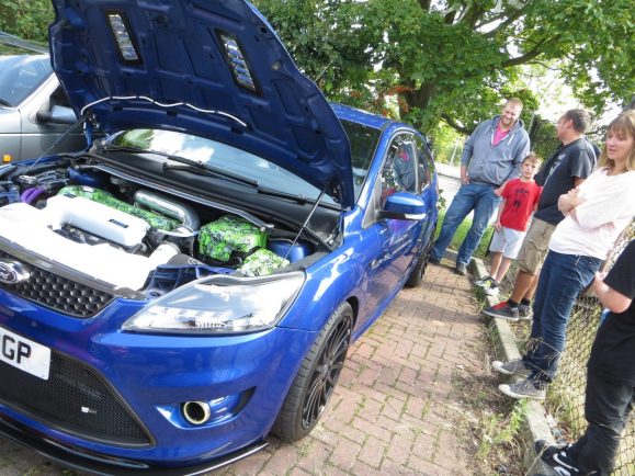 LOOK: Lutterworth classic car show raises hundreds for good causes ...