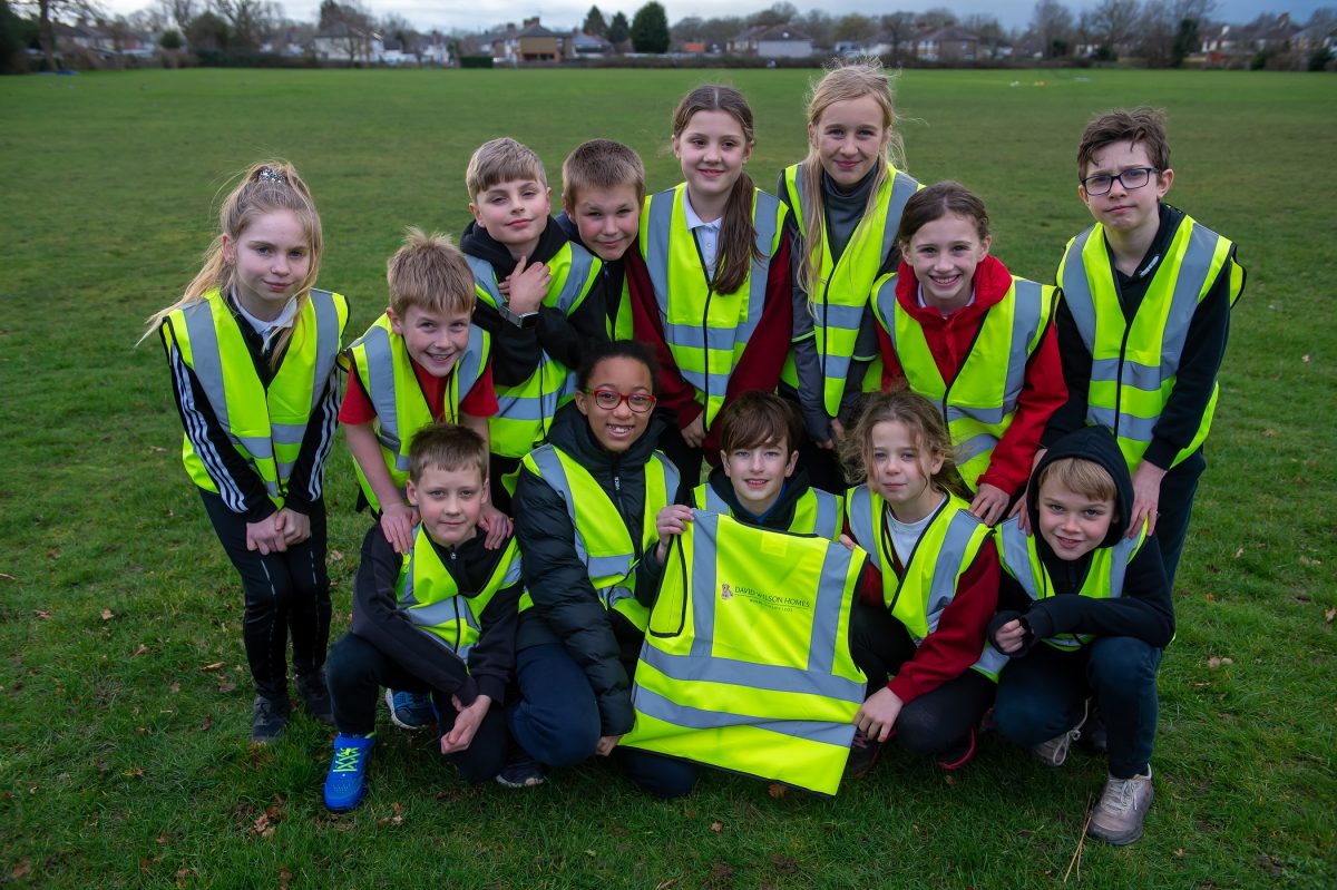 Primary school's cross-country runners to shine thanks to donated hi ...