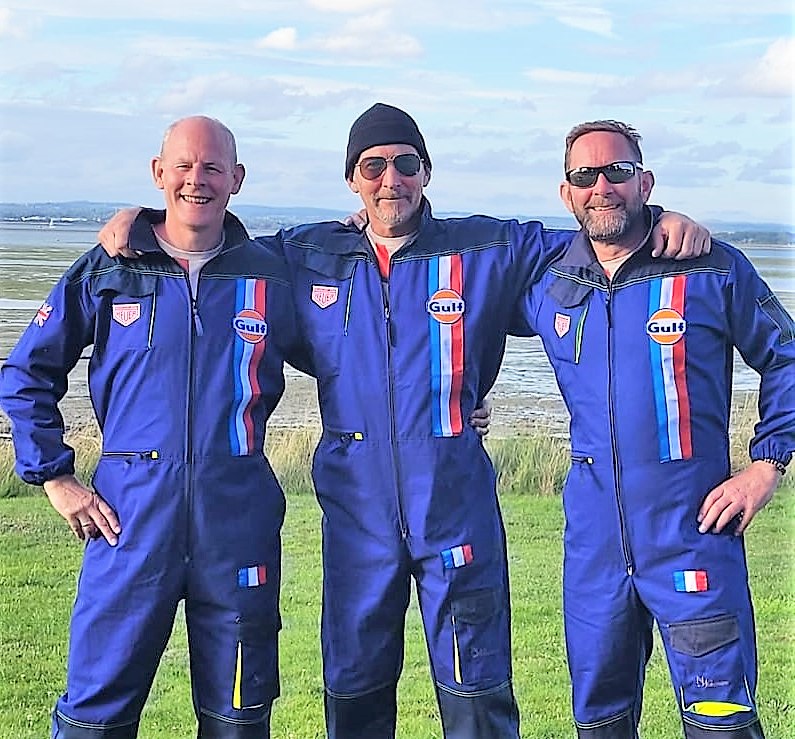 The Edge lookalike buckles up for banger challenge with his brothers ...