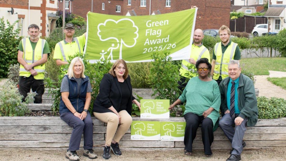 Five Rugby borough parks retain prestigious Green Flag Awards - The ...